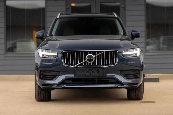 Zils Volvo XC90 2019 Jelgava, ar dzinēja tilpumu 2.00 L un nobraukumu 210 tūkst. km par 24450 €, foto 5 vietnē AUTOMOTO.COM.LV