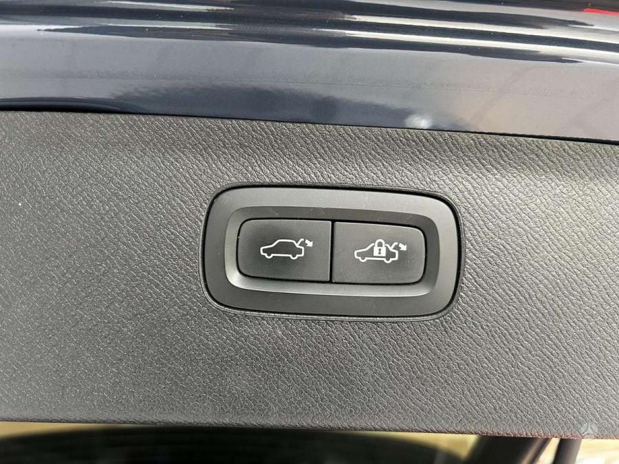 Синий Вольво ХС90 2019 в Шяуляй, объемом двигателя 1.97 л и пробегом 119 тыс. км за 30600 €, фото 12 на AUTOMOTO.COM.LV