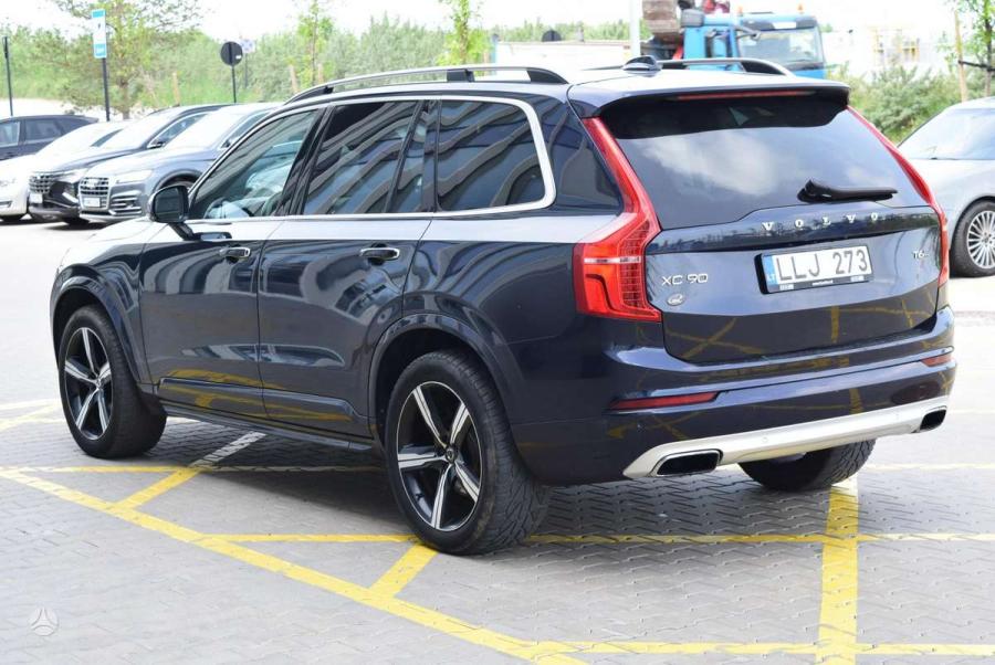 Blue Volvo XC90 2019 in Vilnius, with an engine capacity of 2.00 L and mileage of 228 thousand km for 16350 €, photo 7 on AUTOMOTO.COM.LV