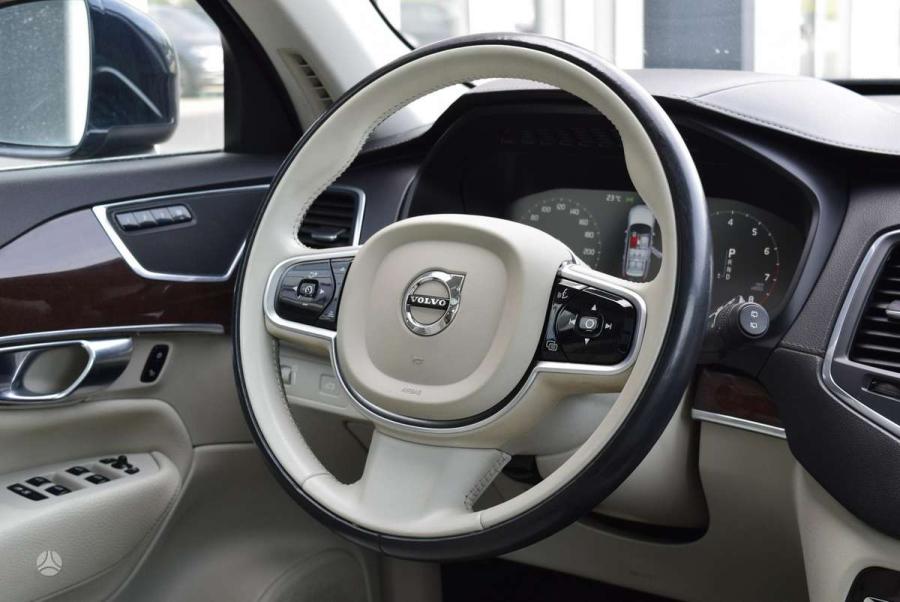 Blue Volvo XC90 2019 in Vilnius, with an engine capacity of 2.00 L and mileage of 228 thousand km for 16350 €, photo 16 on AUTOMOTO.COM.LV