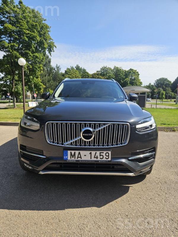 Blue Volvo XC90 2019 in Riga, with an engine capacity of 2.00 L and mileage of 231 thousand km for 20000 €, photo 2 on AUTOMOTO.COM.LV