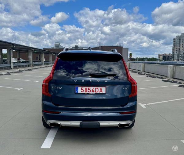 Blue Volvo XC90 2019 in Vilnius, with an engine capacity of 2.00 L and mileage of 296 thousand km for 17300 €, photo 4 on AUTOMOTO.COM.LV