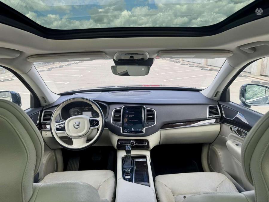 Blue Volvo XC90 2019 in Vilnius, with an engine capacity of 2.00 L and mileage of 296 thousand km for 17300 €, photo 12 on AUTOMOTO.COM.LV