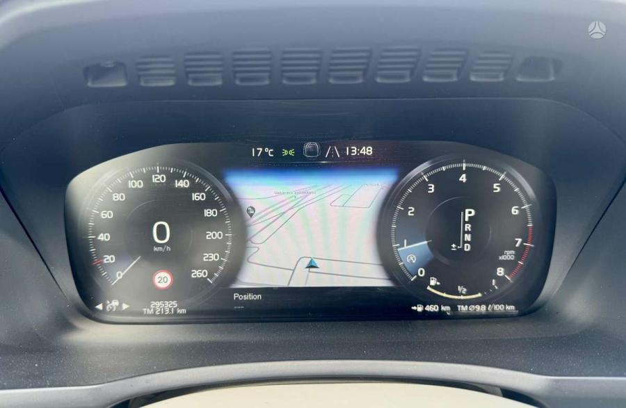 Blue Volvo XC90 2019 in Vilnius, with an engine capacity of 2.00 L and mileage of 296 thousand km for 17300 €, photo 14 on AUTOMOTO.COM.LV