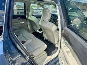 Blue Volvo XC90 2019 in Vilnius, with an engine capacity of 2.00 L and mileage of 296 thousand km for 17300 €, photo 17 on AUTOMOTO.COM.LV