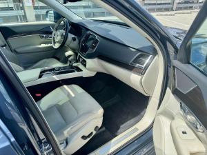 Blue Volvo XC90 2019 in Vilnius, with an engine capacity of 2.00 L and mileage of 296 thousand km for 17300 €, photo 18 on AUTOMOTO.COM.LV