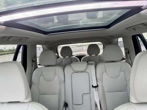 Blue Volvo XC90 2019 in Vilnius, with an engine capacity of 2.00 L and mileage of 296 thousand km for 17300 €, photo 19 on AUTOMOTO.COM.LV