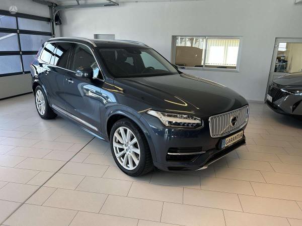 Blue Volvo XC90 2019 in Siauliai, with an engine capacity of 1.97 L and mileage of 120 thousand km for 29900 €, photo 1 on AUTOMOTO.COM.LV