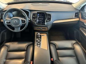 Blue Volvo XC90 2019 in Siauliai, with an engine capacity of 1.97 L and mileage of 120 thousand km for 29900 €, photo 12 on AUTOMOTO.COM.LV