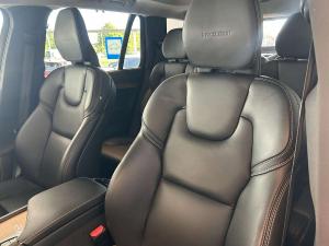 Blue Volvo XC90 2019 in Siauliai, with an engine capacity of 1.97 L and mileage of 120 thousand km for 29900 €, photo 17 on AUTOMOTO.COM.LV
