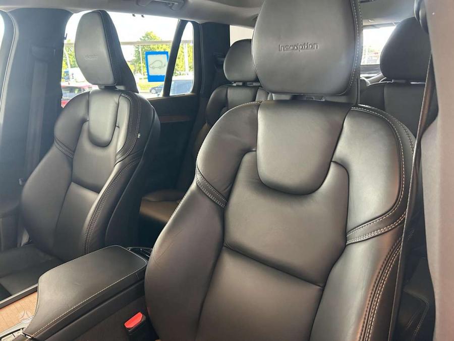 Blue Volvo XC90 2019 in Siauliai, with an engine capacity of 1.97 L and mileage of 120 thousand km for 29900 €, photo 17 on AUTOMOTO.COM.LV