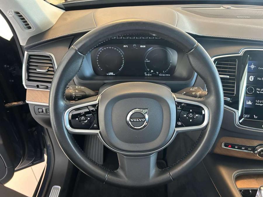 Blue Volvo XC90 2019 in Siauliai, with an engine capacity of 1.97 L and mileage of 120 thousand km for 29900 €, photo 22 on AUTOMOTO.COM.LV