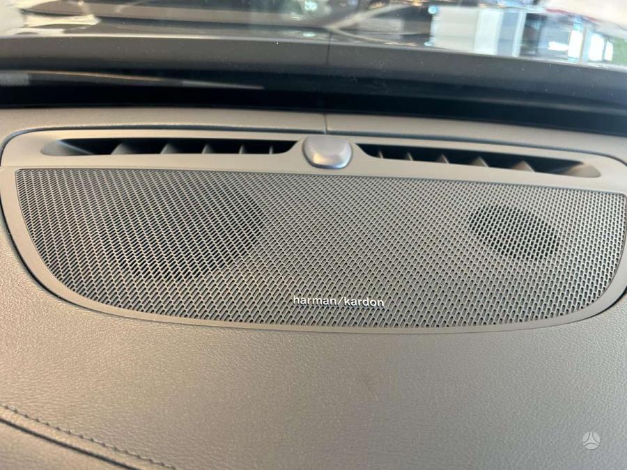 Blue Volvo XC90 2019 in Siauliai, with an engine capacity of 1.97 L and mileage of 120 thousand km for 29900 €, photo 30 on AUTOMOTO.COM.LV