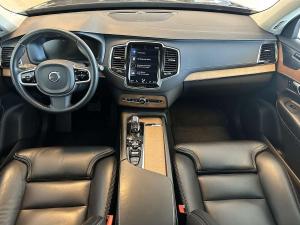 Blue Volvo XC90 2019 in Siauliai, with an engine capacity of 1.97 L and mileage of 120 thousand km for 29500 €, photo 12 on AUTOMOTO.COM.LV