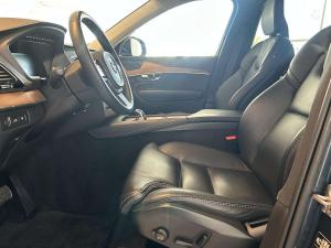 Blue Volvo XC90 2019 in Siauliai, with an engine capacity of 1.97 L and mileage of 120 thousand km for 29500 €, photo 13 on AUTOMOTO.COM.LV