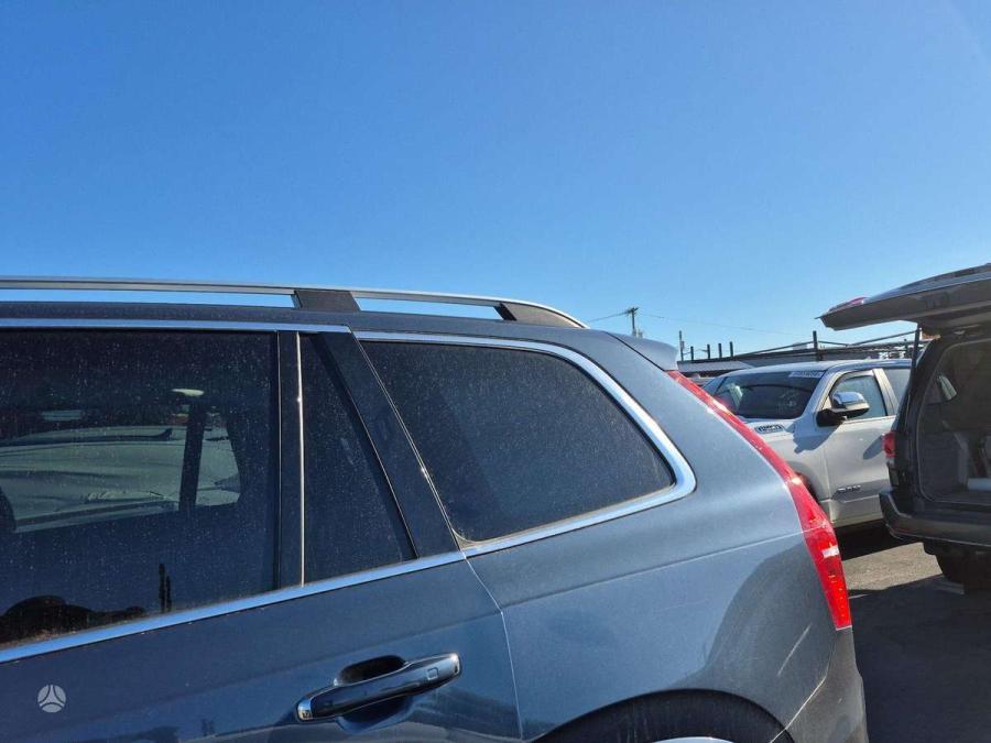 Blue Volvo XC90 2019 in Klaipeda, with an engine capacity of 1.97 L and mileage of 140 thousand km for 12200 €, photo 9 on AUTOMOTO.COM.LV