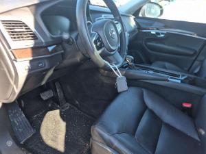 Blue Volvo XC90 2019 in Klaipeda, with an engine capacity of 1.97 L and mileage of 140 thousand km for 12200 €, photo 14 on AUTOMOTO.COM.LV