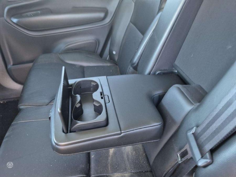 Blue Volvo XC90 2019 in Klaipeda, with an engine capacity of 1.97 L and mileage of 140 thousand km for 12200 €, photo 32 on AUTOMOTO.COM.LV