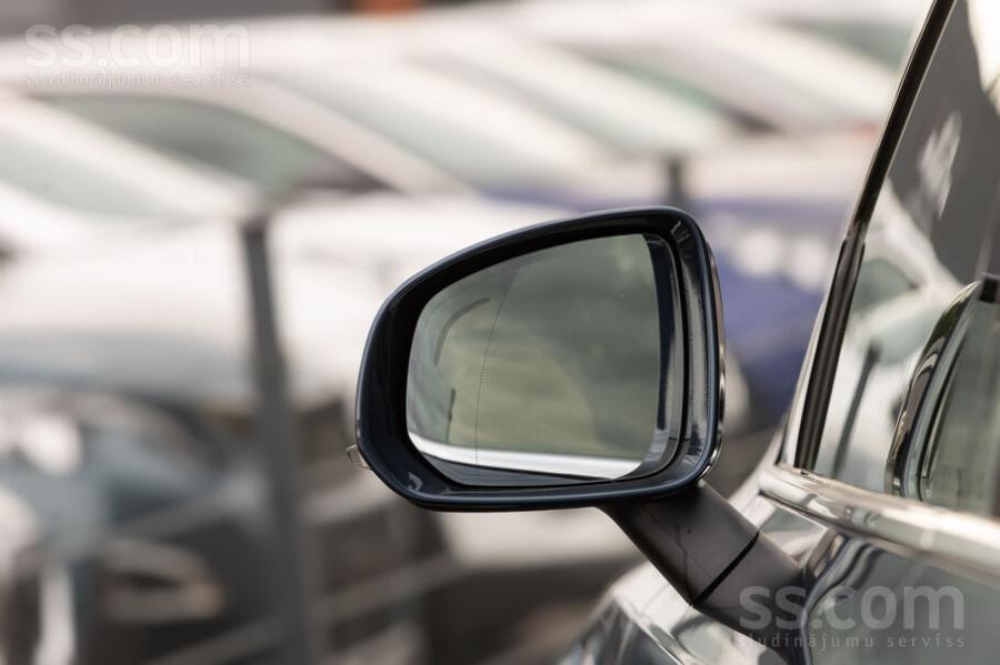 Zils Volvo XC90 2019 Jelgava, ar dzinēja tilpumu 2.00 L un nobraukumu 0 tūkst. km par 21950 €, foto 8 vietnē AUTOMOTO.COM.LV