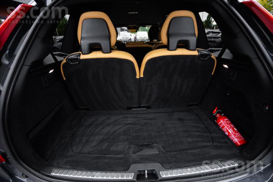 Zils Volvo XC90 2019 Jelgava, ar dzinēja tilpumu 2.00 L un nobraukumu 0 tūkst. km par 21950 €, foto 17 vietnē AUTOMOTO.COM.LV