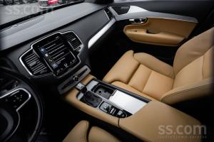 Zils Volvo XC90 2019 Jelgava, ar dzinēja tilpumu 2.00 L un nobraukumu 0 tūkst. km par 21950 €, foto 23 vietnē AUTOMOTO.COM.LV
