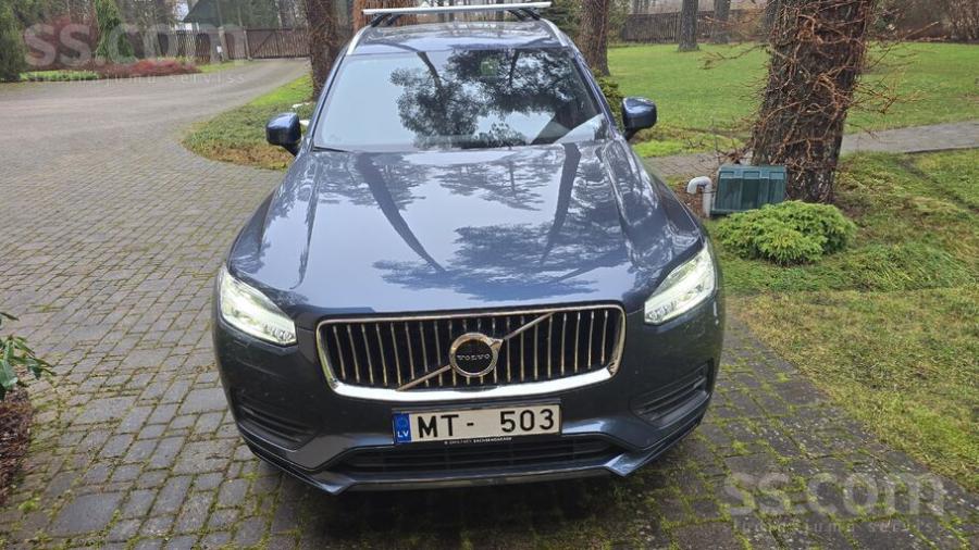 Blue Volvo XC90 2020 in Riga, with an engine capacity of 2.00 L and mileage of 17 thousand km for 43600 €, photo 1 on AUTOMOTO.COM.LV