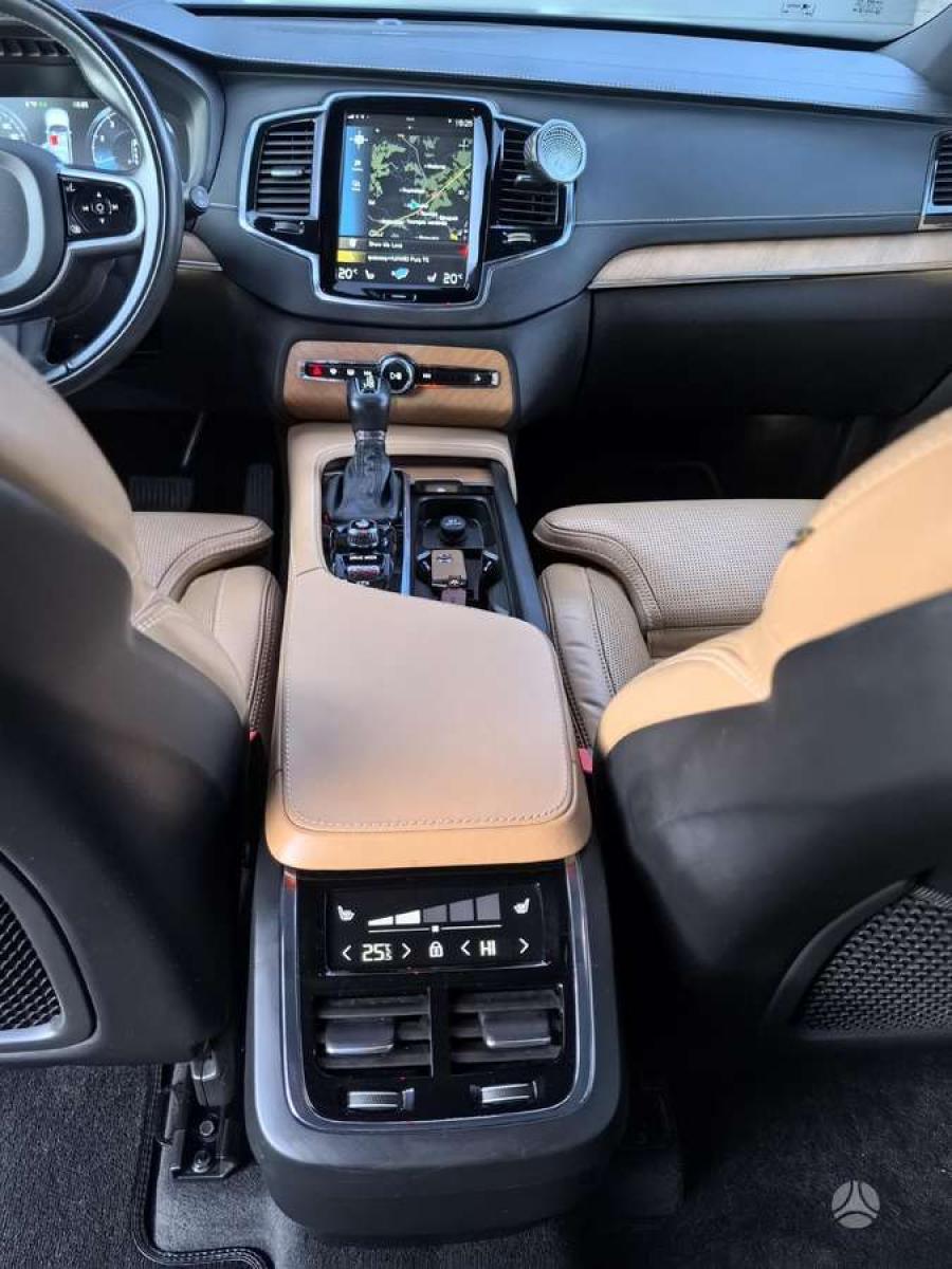 Zils Volvo XC90 2020 Tauragė, ar dzinēja tilpumu 1.97 L un nobraukumu 63 tūkst. km par 35000 €, foto 17 vietnē AUTOMOTO.COM.LV