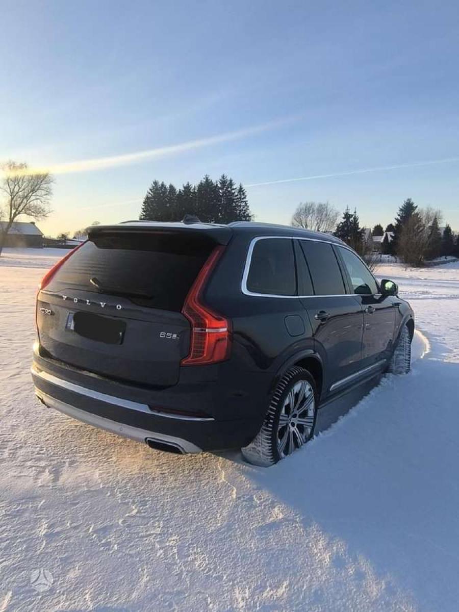 Blue Volvo XC90 2020 in Taurage, with an engine capacity of 2.00 L and mileage of 164 thousand km for 27200 €, photo 5 on AUTOMOTO.COM.LV