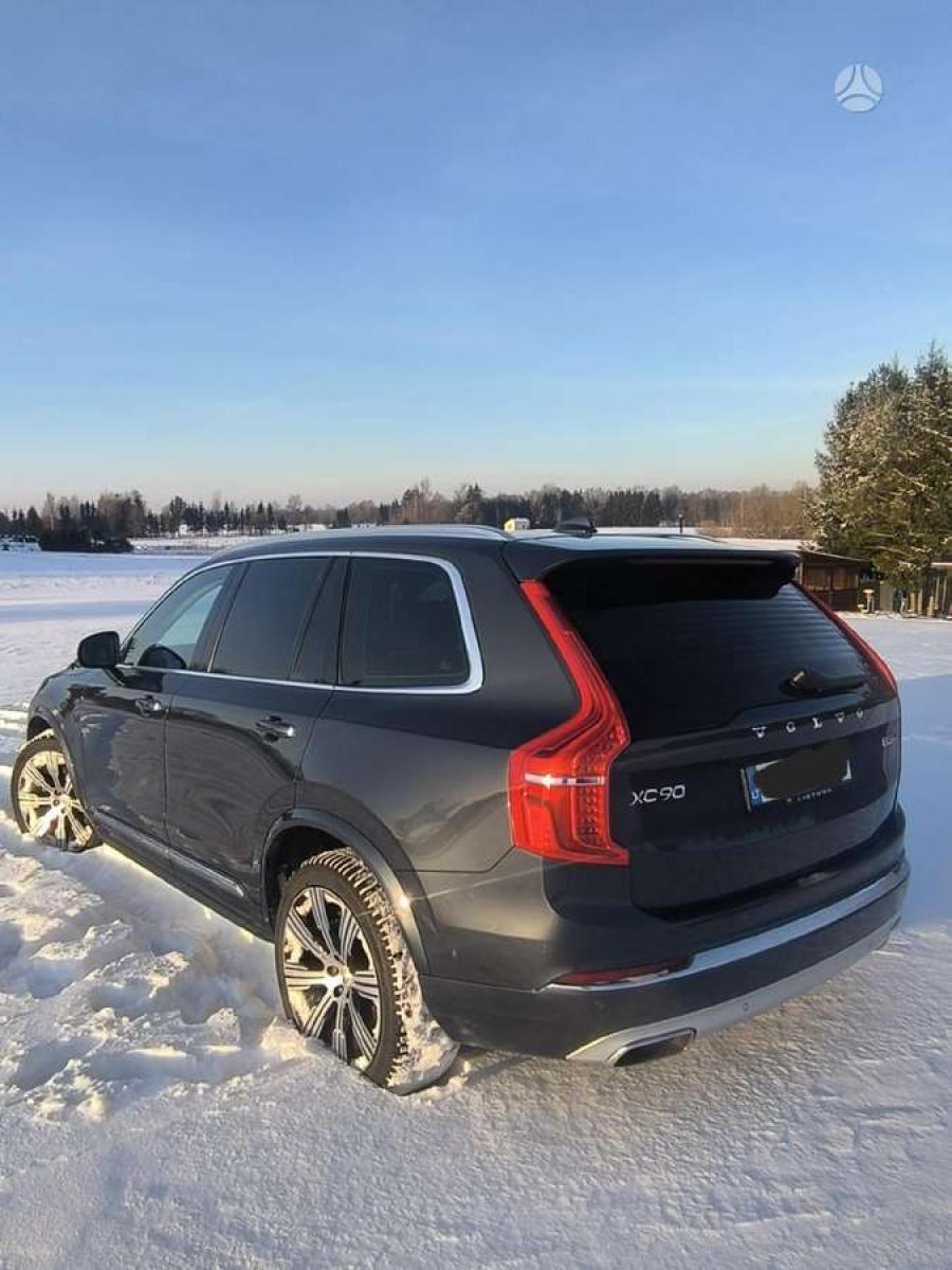 Blue Volvo XC90 2020 in Taurage, with an engine capacity of 2.00 L and mileage of 164 thousand km for 27200 €, photo 6 on AUTOMOTO.COM.LV