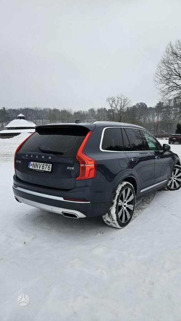 Blue Volvo XC90 2020 in Vilnius, with an engine capacity of 2.00 L and mileage of 166 thousand km for 28900 €, photo 3 on AUTOMOTO.COM.LV