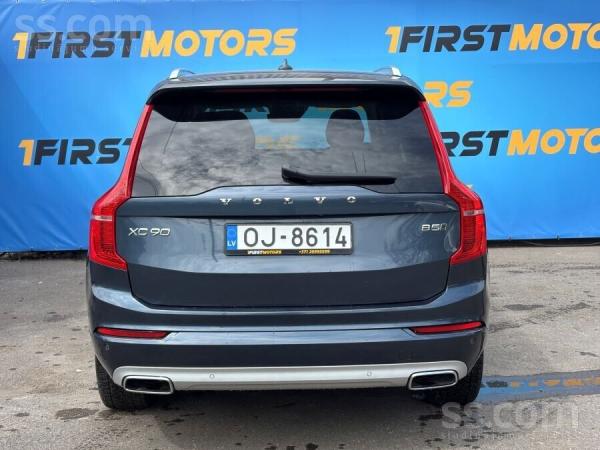Blue Volvo XC90 2020 in Riga, with an engine capacity of 2.00 L and mileage of 174 thousand km for 27950 €, photo 6 on AUTOMOTO.COM.LV