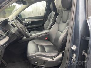 Blue Volvo XC90 2020 in Riga, with an engine capacity of 2.00 L and mileage of 174 thousand km for 27950 €, photo 9 on AUTOMOTO.COM.LV