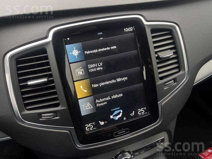 Blue Volvo XC90 2020 in Riga, with an engine capacity of 2.00 L and mileage of 174 thousand km for 27950 €, photo 15 on AUTOMOTO.COM.LV