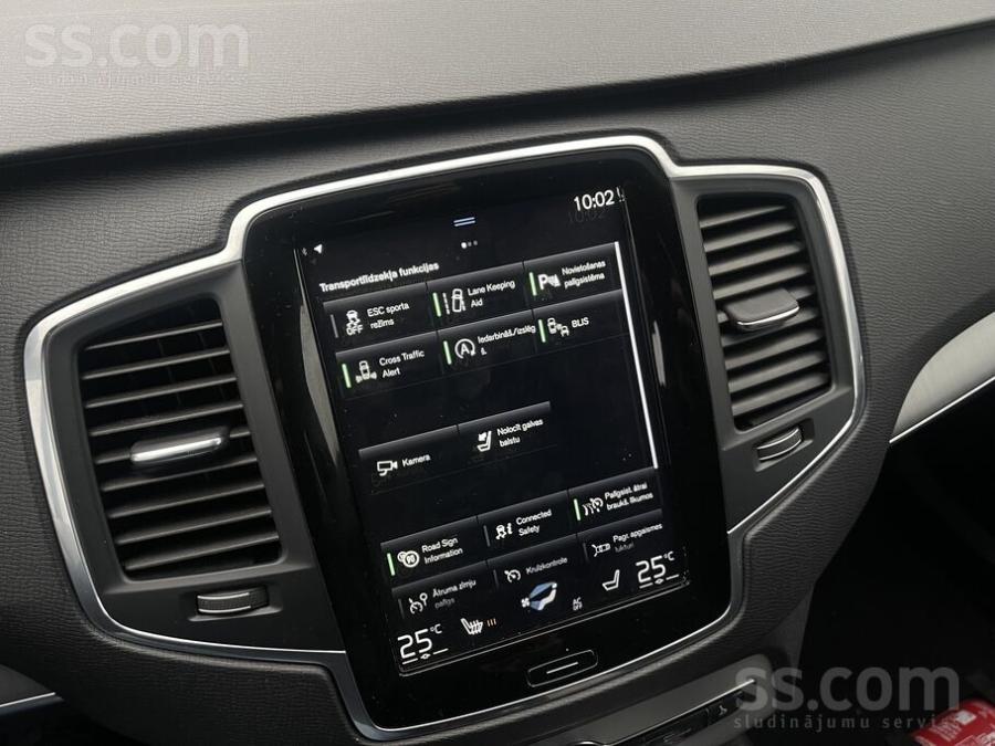 Blue Volvo XC90 2020 in Riga, with an engine capacity of 2.00 L and mileage of 174 thousand km for 27950 €, photo 16 on AUTOMOTO.COM.LV