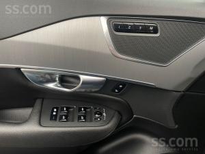 Blue Volvo XC90 2020 in Riga, with an engine capacity of 2.00 L and mileage of 174 thousand km for 27950 €, photo 17 on AUTOMOTO.COM.LV