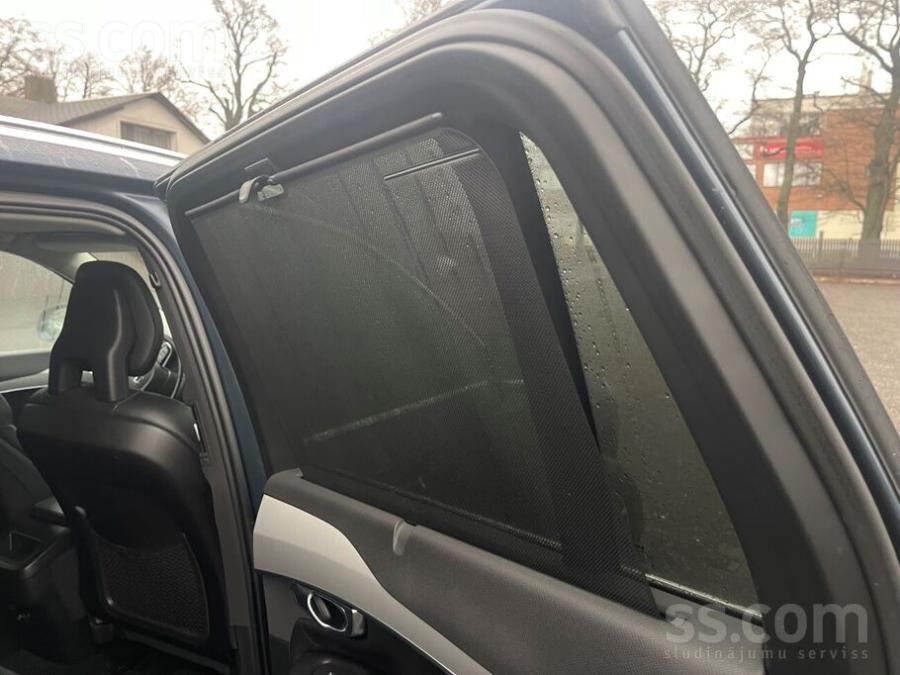 Blue Volvo XC90 2020 in Riga, with an engine capacity of 2.00 L and mileage of 174 thousand km for 27950 €, photo 22 on AUTOMOTO.COM.LV