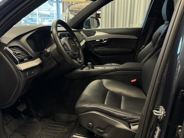 Zils Volvo XC90 2020 Rīga, ar dzinēja tilpumu 2.00 L un nobraukumu 19 tūkst. km par 39990 €, foto 9 vietnē AUTOMOTO.COM.LV