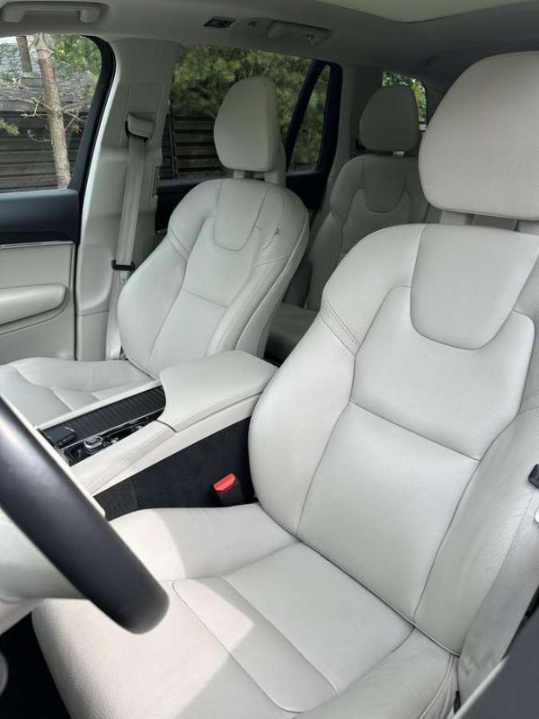 Zils Volvo XC90 2020 Viļņa, ar dzinēja tilpumu 1.97 L un nobraukumu 83 tūkst. km par 26000 €, foto 10 vietnē AUTOMOTO.COM.LV