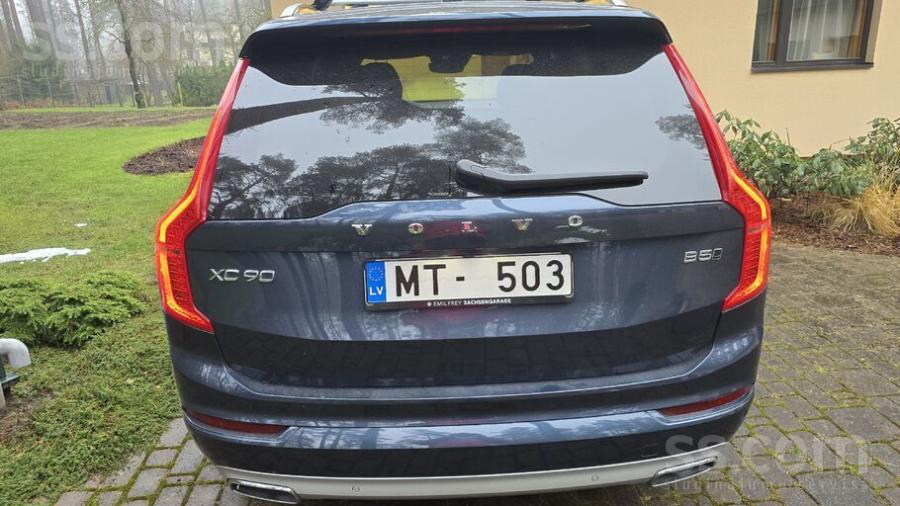 Blue Volvo XC90 2020 in Riga, with an engine capacity of 2.00 L and mileage of 17 thousand km for 43600 €, photo 5 on AUTOMOTO.COM.LV