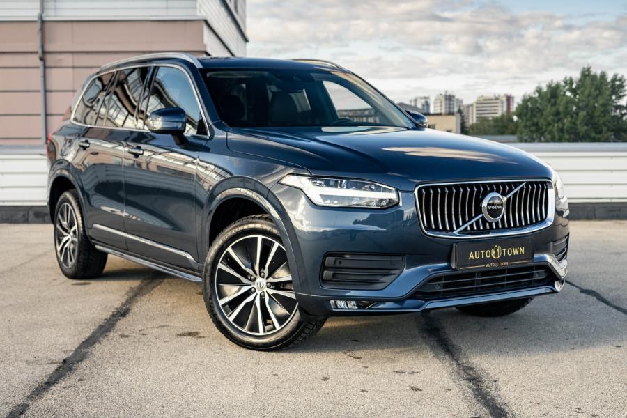 Blue Volvo XC90 2020 in Riga, with an engine capacity of 2.00 L and mileage of 174 thousand km for 27950 €, photo 4 on AUTOMOTO.COM.LV