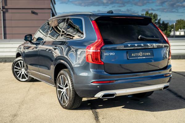 Volvo XC90 2020 Rīga vietnē Zils Volvo XC90 2020 Rīga, ar dzinēja tilpumu 2.00 L un nobraukumu 174 tūkst. km par 27950 €, foto 9 vietnē AUTOMOTO.COM.LV