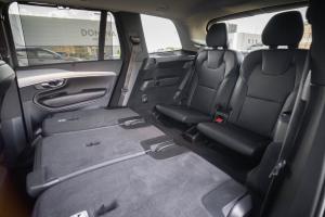 Blue Volvo XC90 2020 in Riga, with an engine capacity of 2.00 L and mileage of 174 thousand km for 27950 €, photo 31 on AUTOMOTO.COM.LV