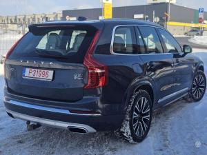 Blue Volvo XC90 2021 in Kaunas, with an engine capacity of 1.97 L and mileage of 165 thousand km for 29999 €, photo 6 on AUTOMOTO.COM.LV