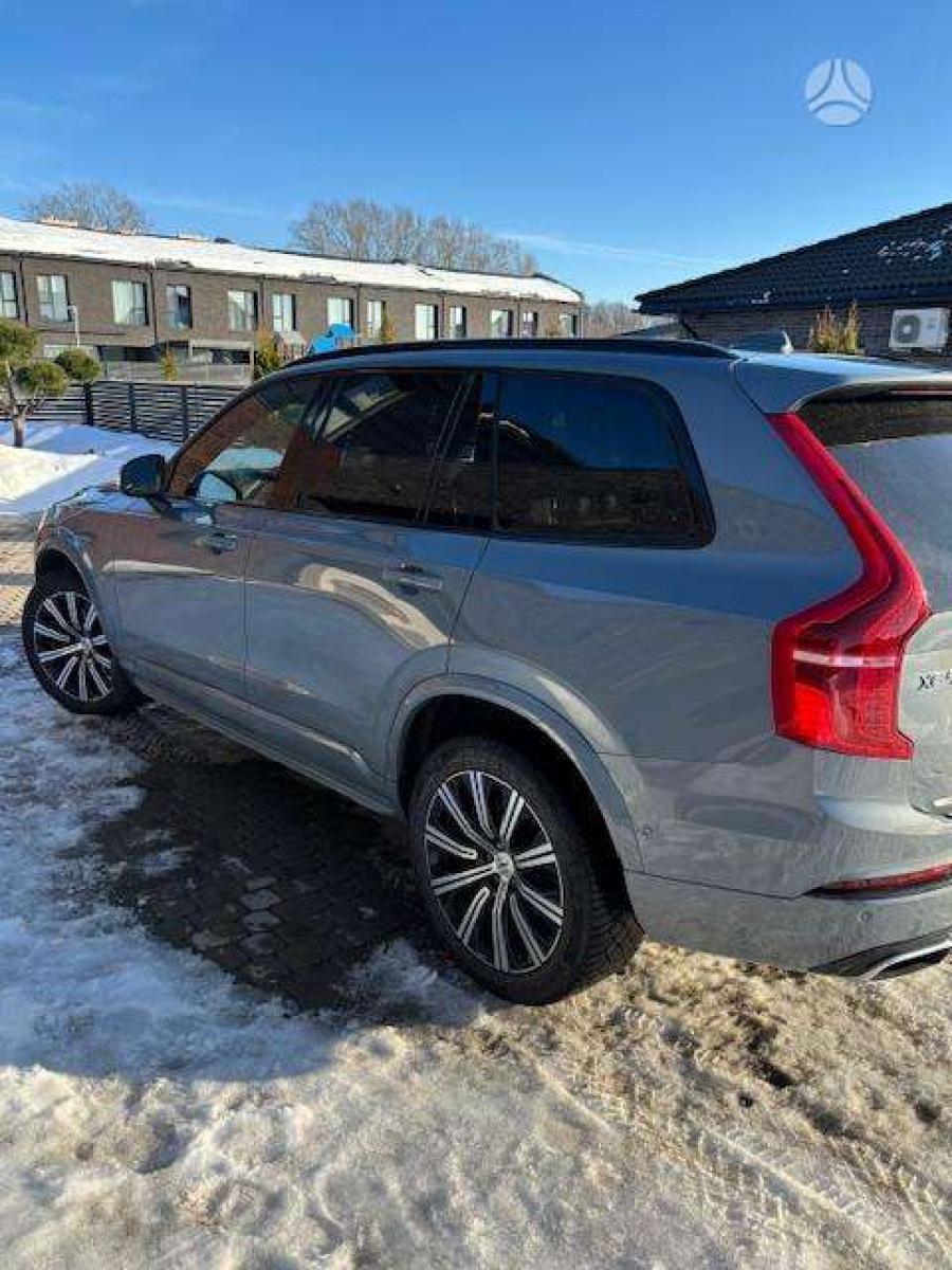 Blue Volvo XC90 2021 in Klaipeda, with an engine capacity of 1.97 L and mileage of 54 thousand km for 37000 €, photo 1 on AUTOMOTO.COM.LV