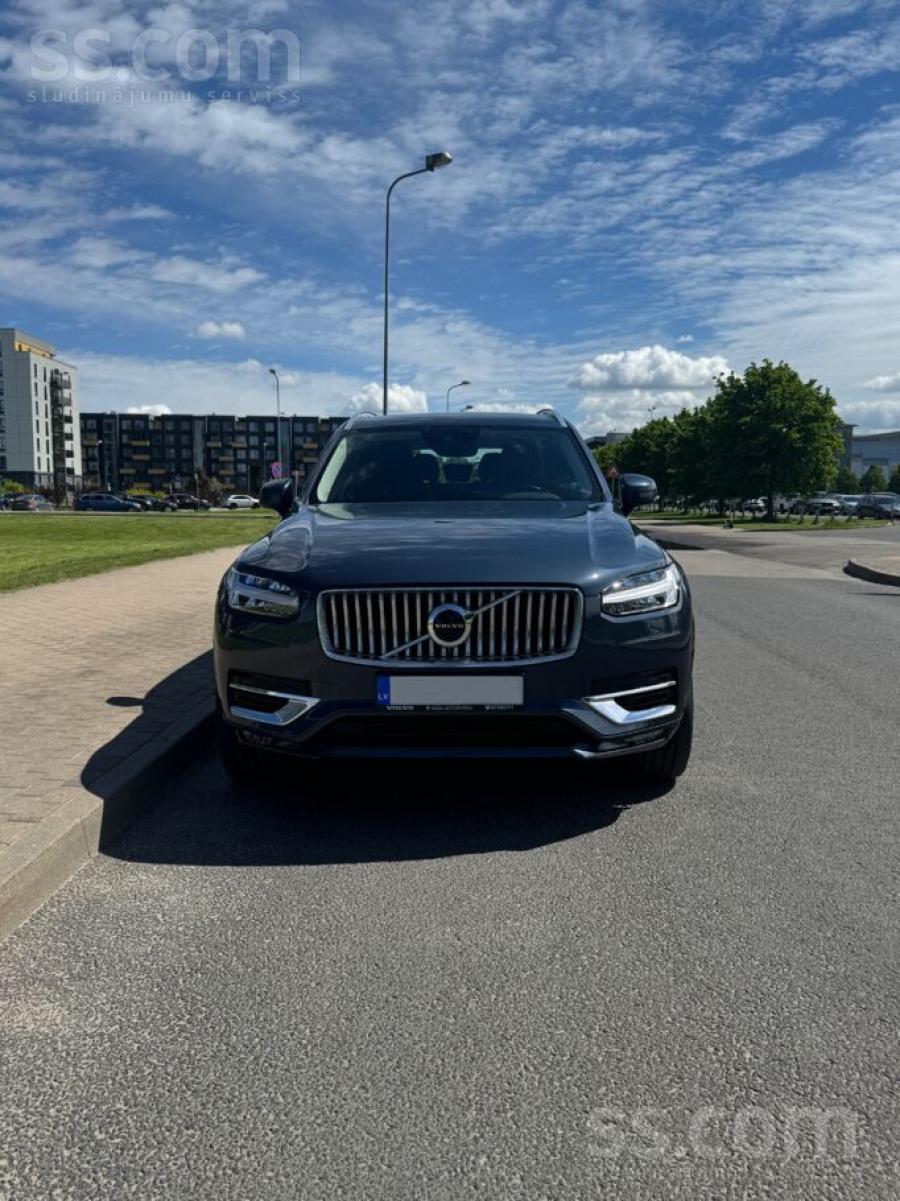 Zils Volvo XC90 2021 Rīga, ar dzinēja tilpumu 2.00 L un nobraukumu 93 tūkst. km par 35200 €, foto 4 vietnē AUTOMOTO.COM.LV