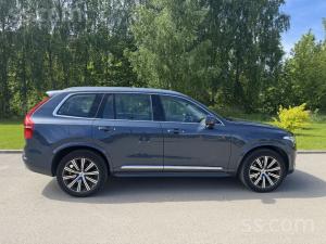 Zils Volvo XC90 2021 Rīga, ar dzinēja tilpumu 2.00 L un nobraukumu 93 tūkst. km par 35200 €, foto 5 vietnē AUTOMOTO.COM.LV