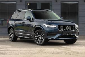 Blue Volvo XC90 2021 in Jelgava, with an engine capacity of 2.00 L and mileage of 240 thousand km for 29500 €, photo  on AUTOMOTO.COM.LV