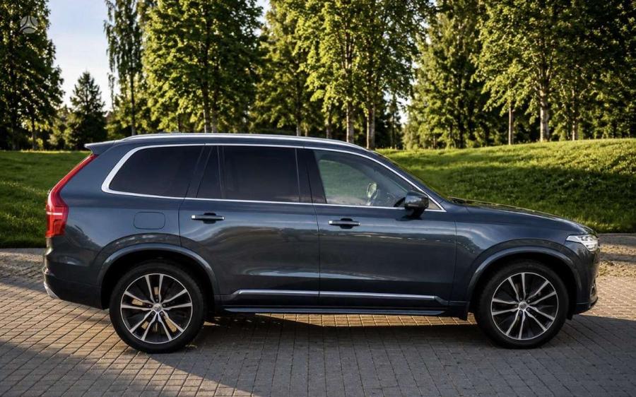 Blue Volvo XC90 2021 in Plunge, with an engine capacity of 2.00 L and mileage of 229 thousand km for 28750 €, photo 7 on AUTOMOTO.COM.LV