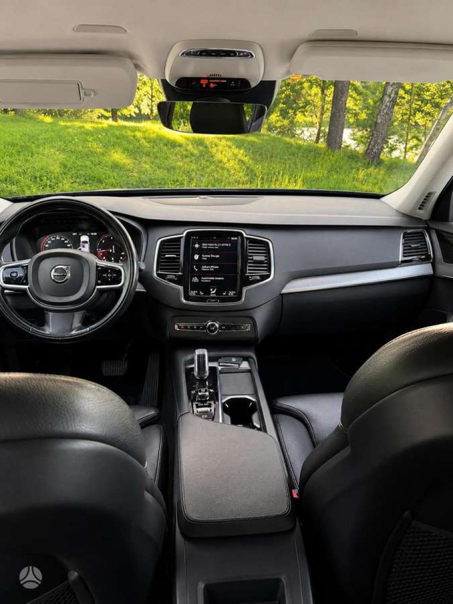 Blue Volvo XC90 2021 in Plunge, with an engine capacity of 2.00 L and mileage of 229 thousand km for 28750 €, photo 8 on AUTOMOTO.COM.LV