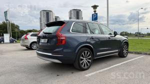Blue Volvo XC90 2021 in Rezekne, with an engine capacity of 2.00 L and mileage of 94 thousand km for 37900 €, photo 5 on AUTOMOTO.COM.LV